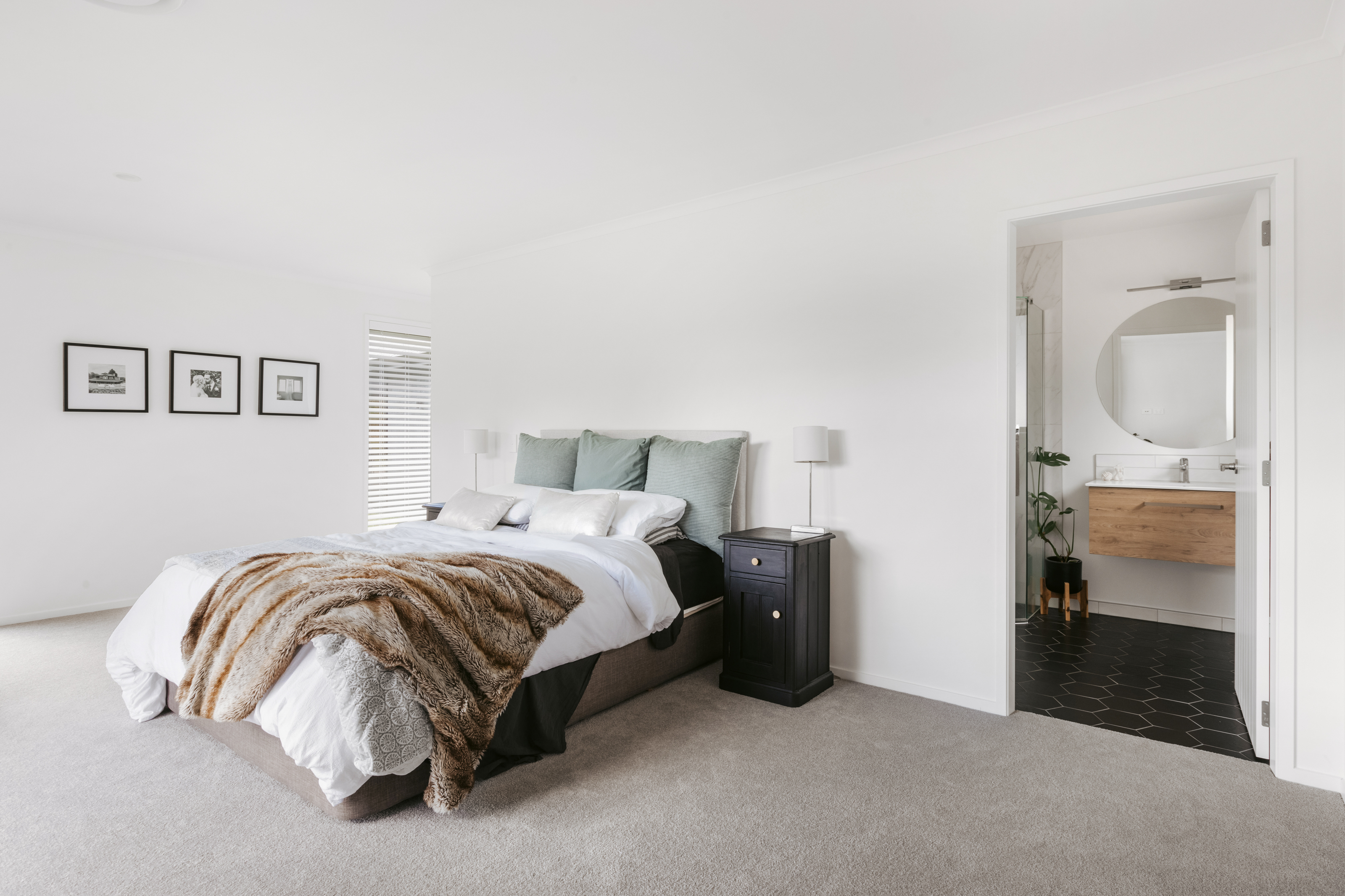 Tory & Kirsty Parr | Classic Builders